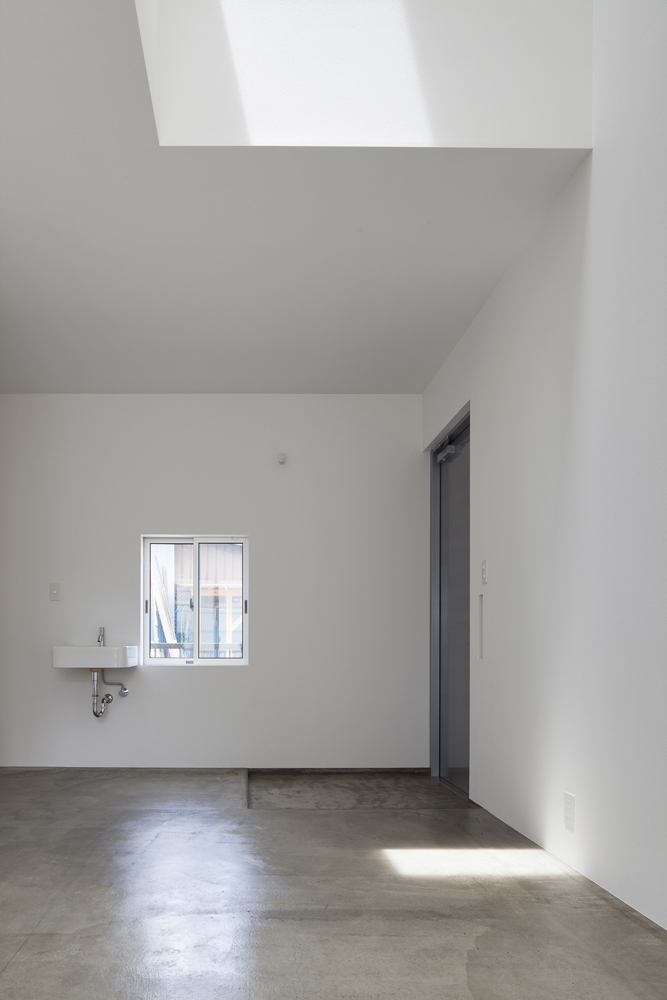 Gallery of KDR House / I.R.A. - 10