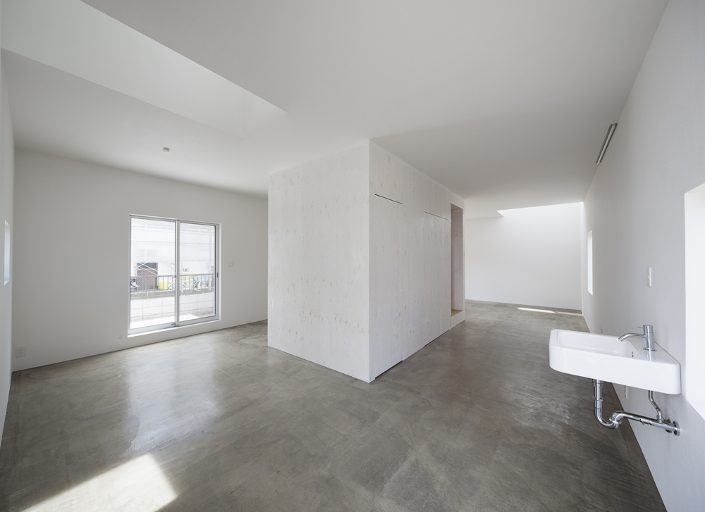 Gallery of KDR House / I.R.A. - 12