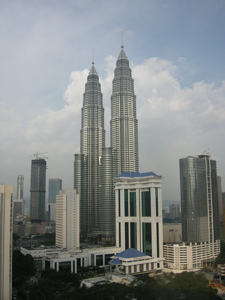 Gallery of AD Classics: Petronas Towers / Cesar Pelli - 3