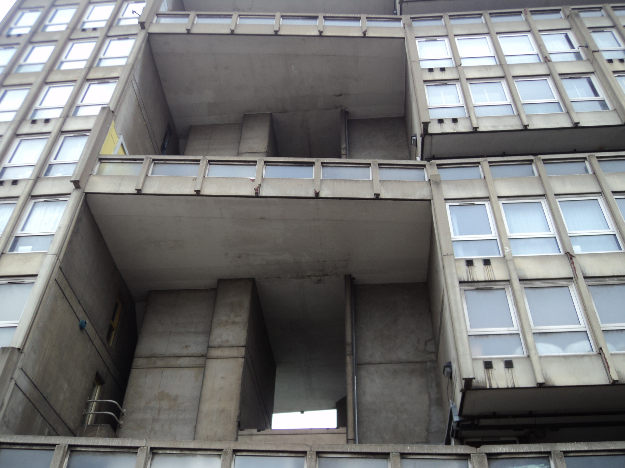 Gallery of AD Classics: Robin Hood Gardens / Alison and Peter Smithson - 4