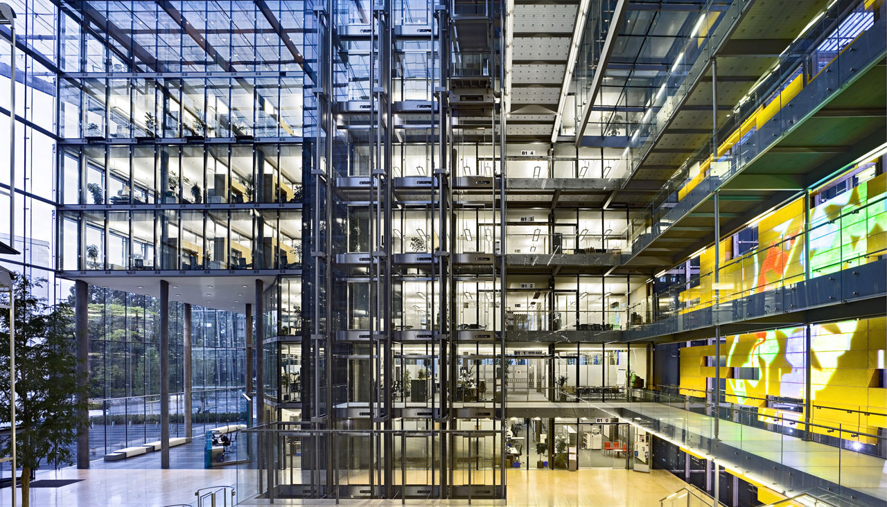 Gallery of Flashback: Merck Sereno Headquarters / Murphy Jahn - 10