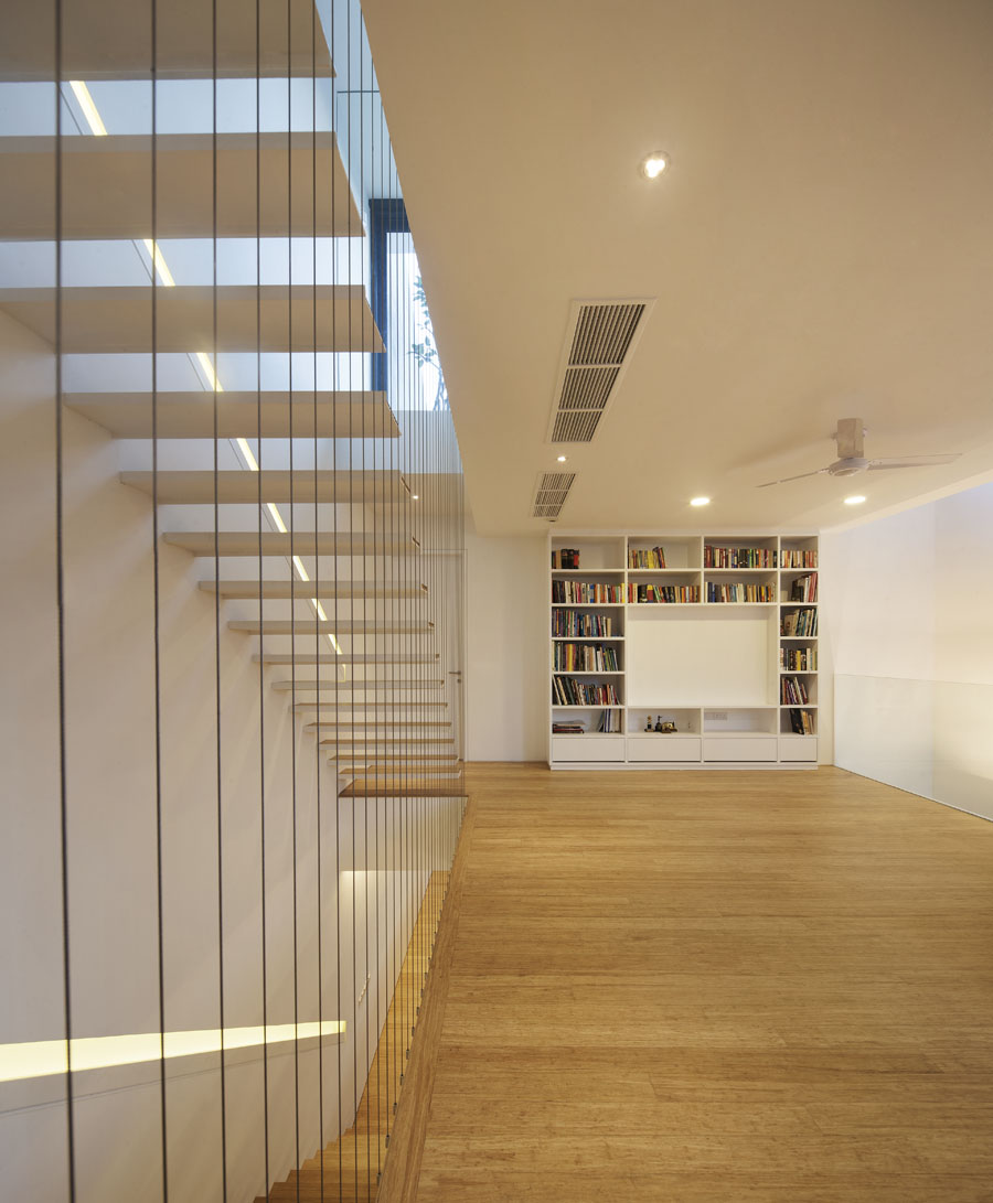 Gallery of Armadillo House / Formwerkz Architects - 8