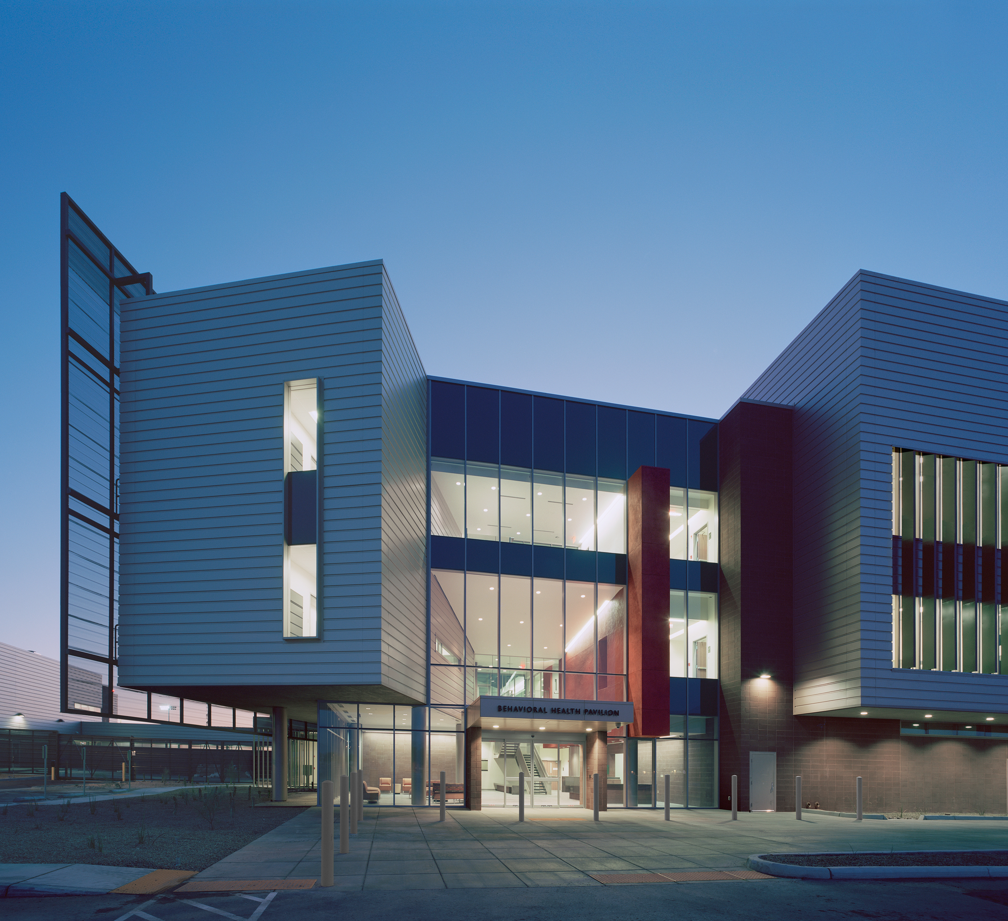 Gallery of University of Arizona Medical Center South Campus / Cannon ...