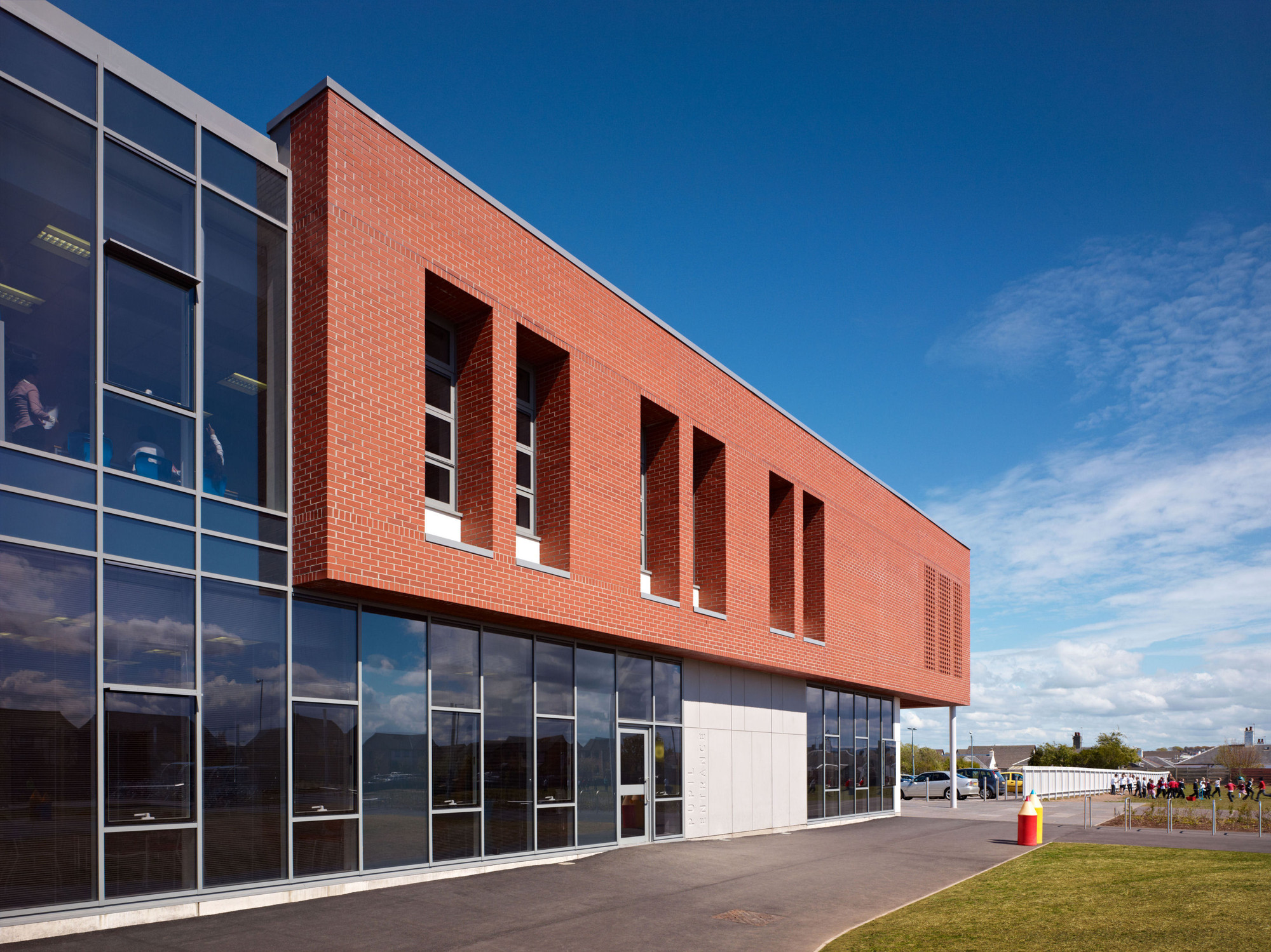 Gallery of Heathfield Primary School / Holmes Miller Architect - 6