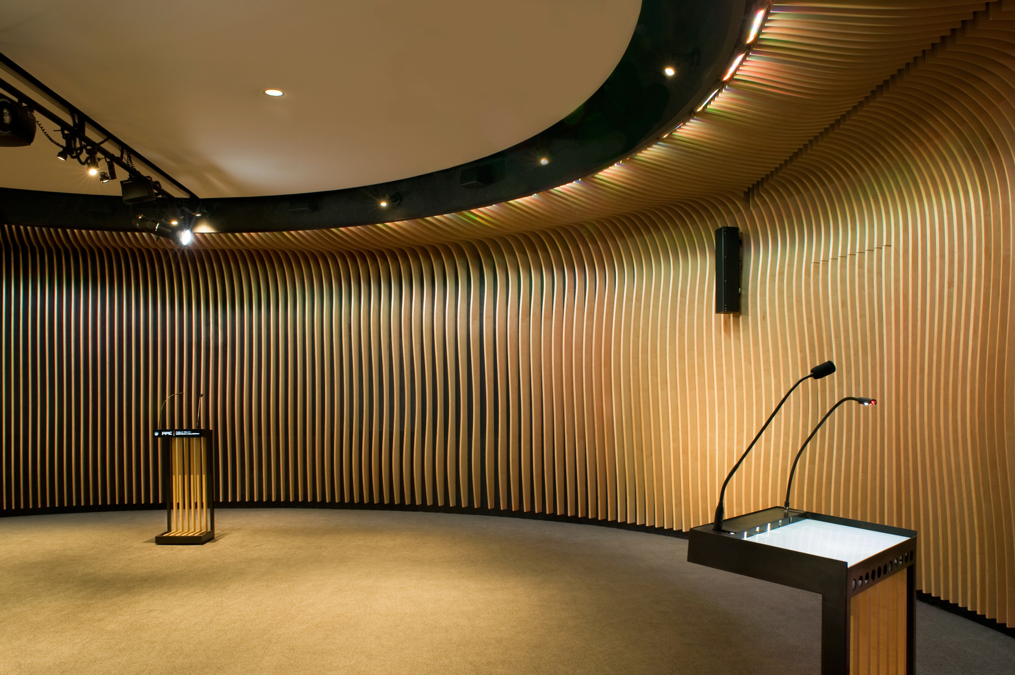 Gallery of Bechtel Conference Center at PPIC / Marcy Wong Donn Logan ...