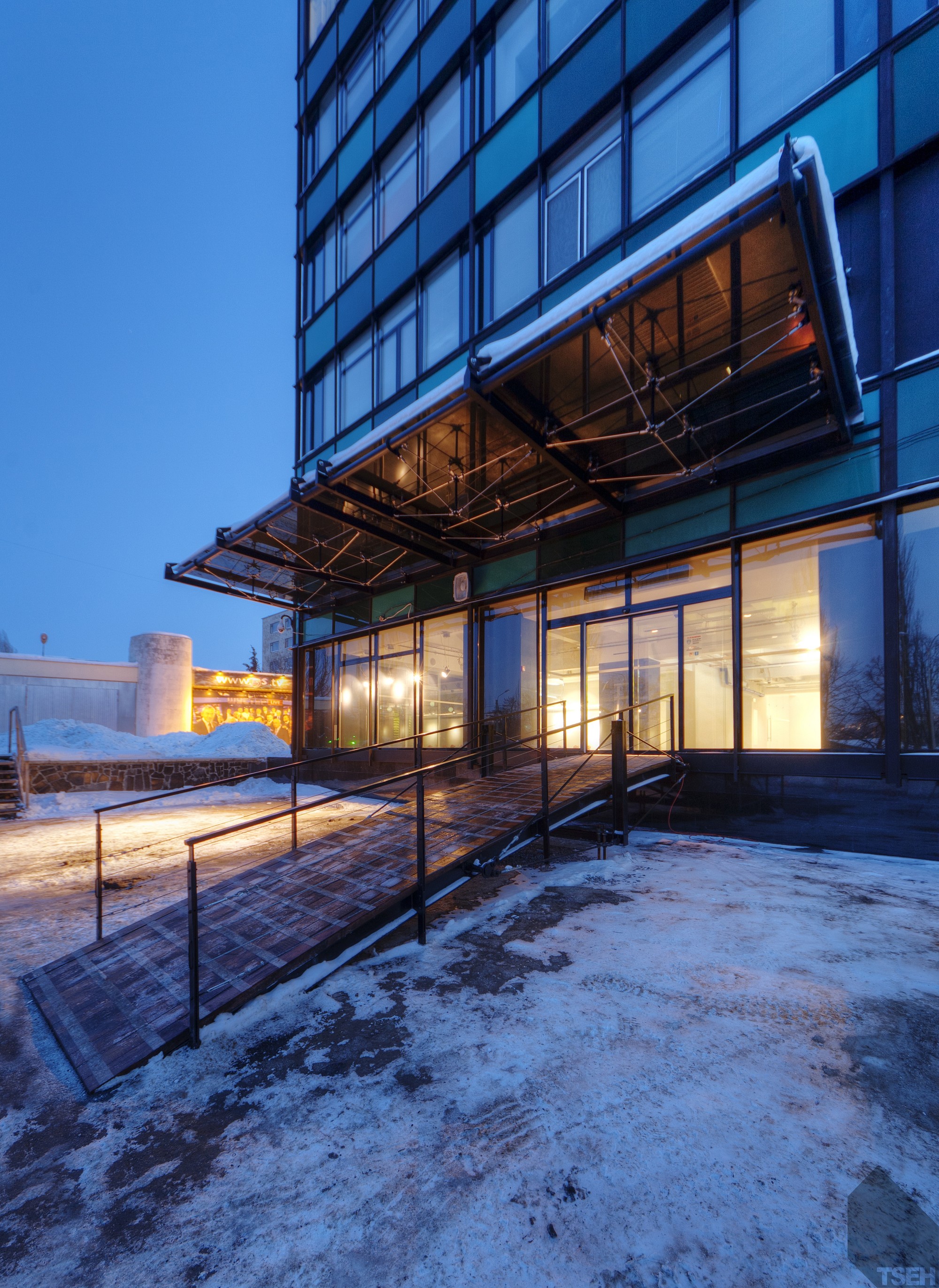 Gallery of Office of Technology Company / TSEH Architectural Group - 33