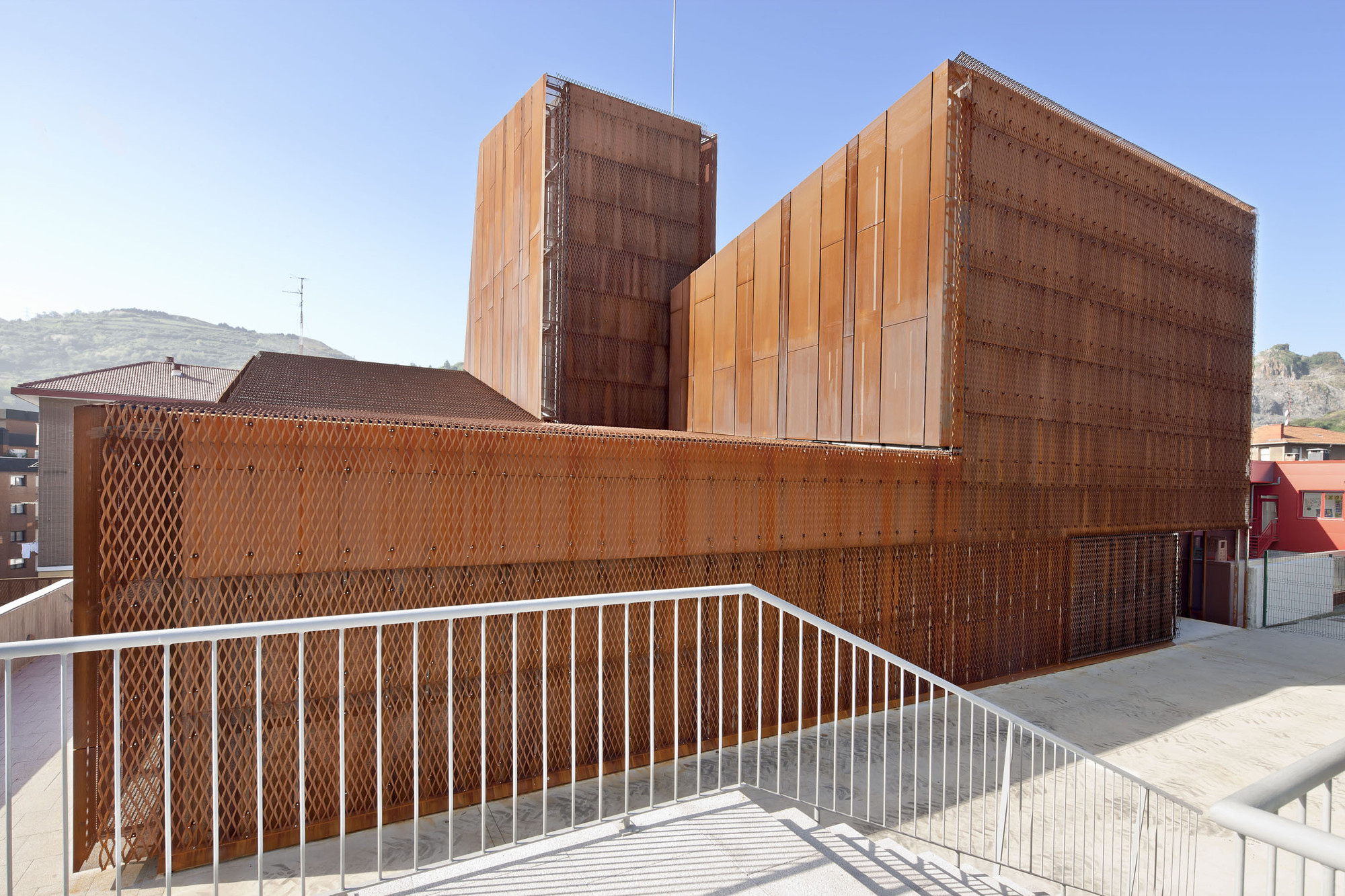 Gallery of OKE / aq4 arquitectura - 17