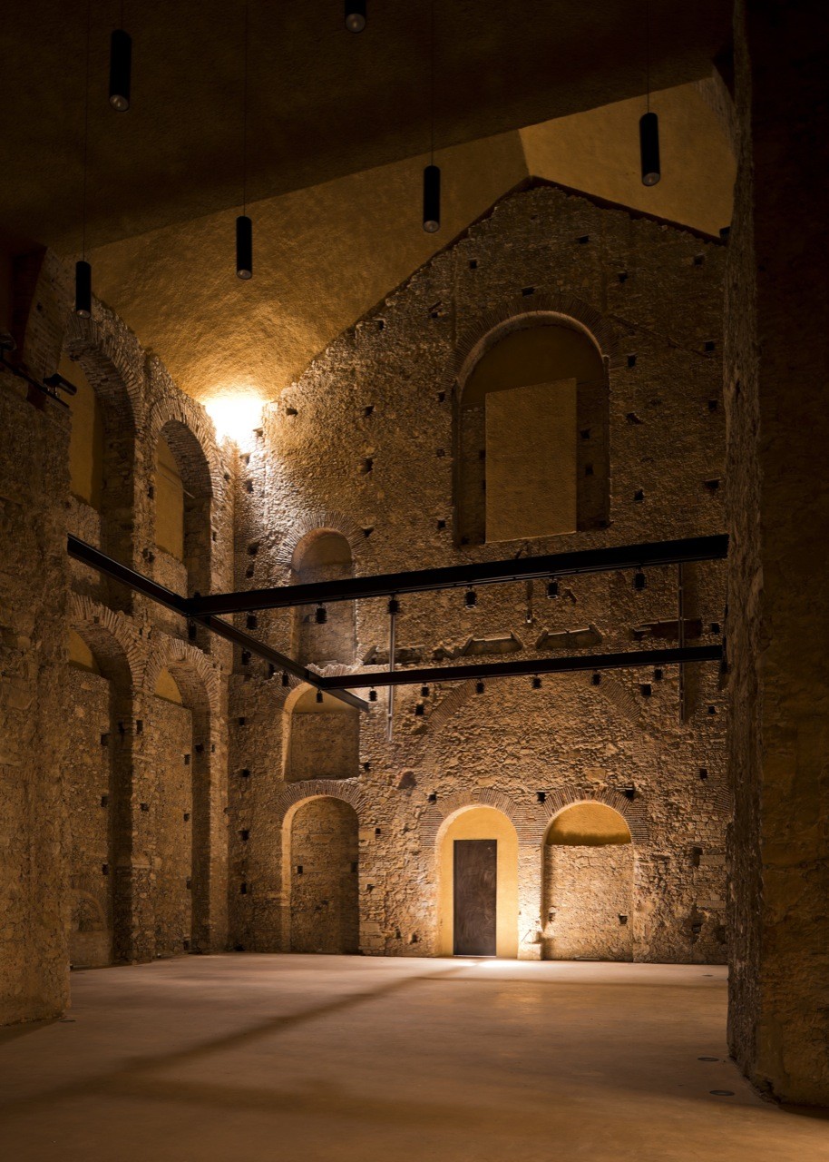 Galeria de Teatro Thalia / Gonçalo Byrne Architects & Barbas Lopes ...