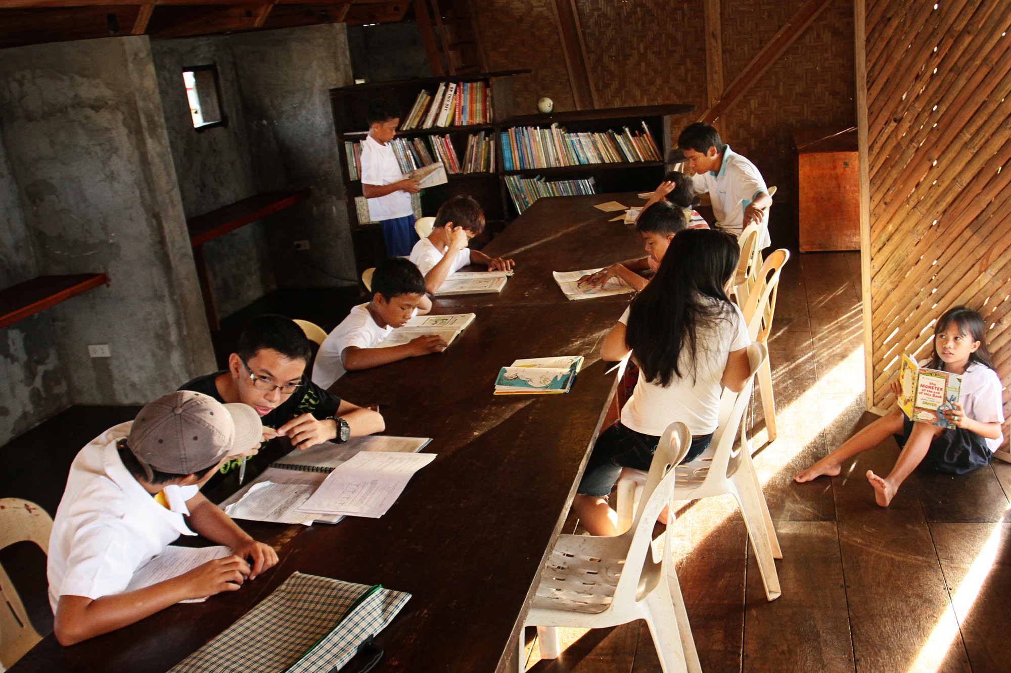 Gallery of Study Center in Tacloban / Workshop - 11