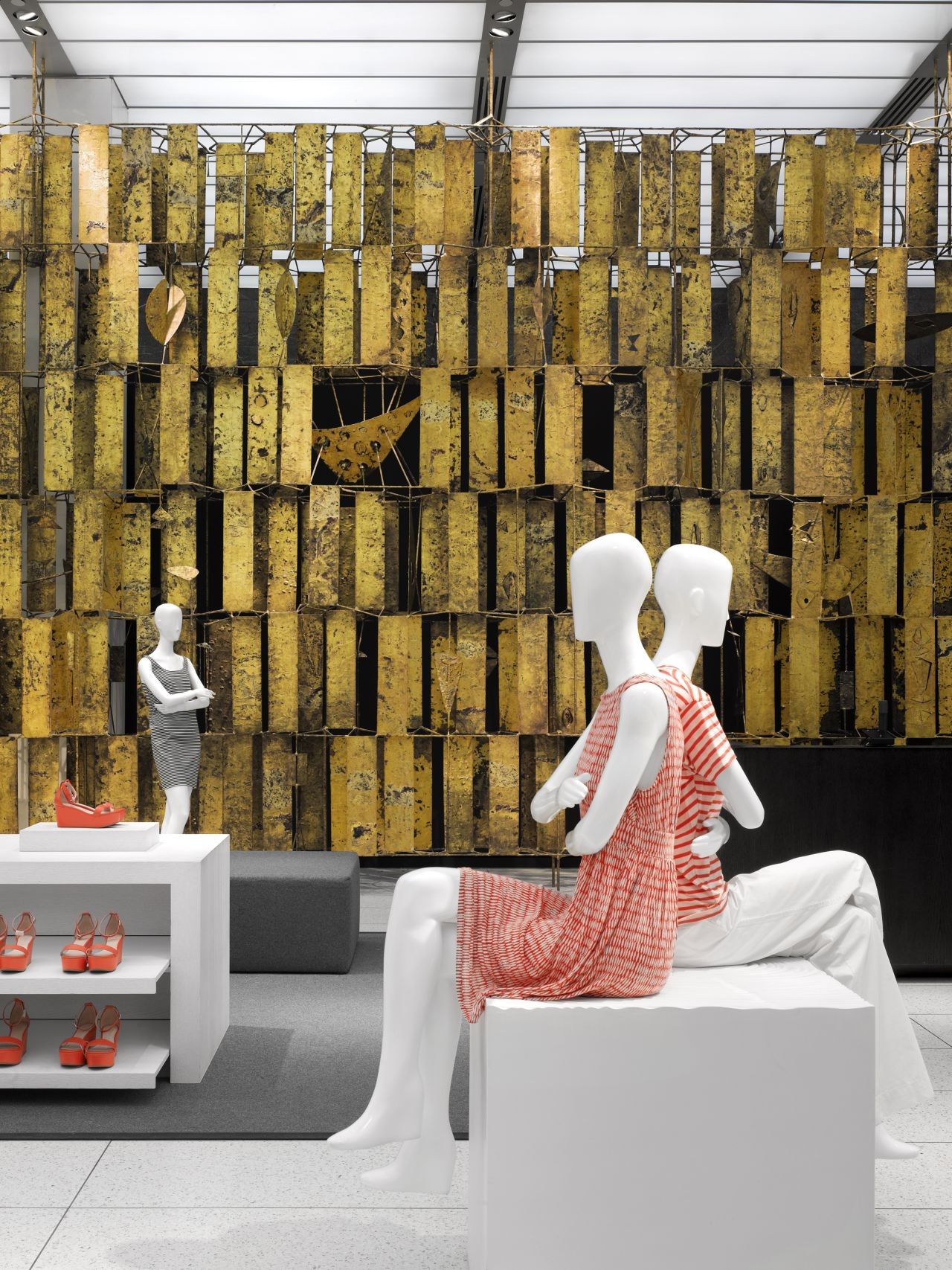 Gallery of Joe Fresh New York flagship / Burdifilek - 15