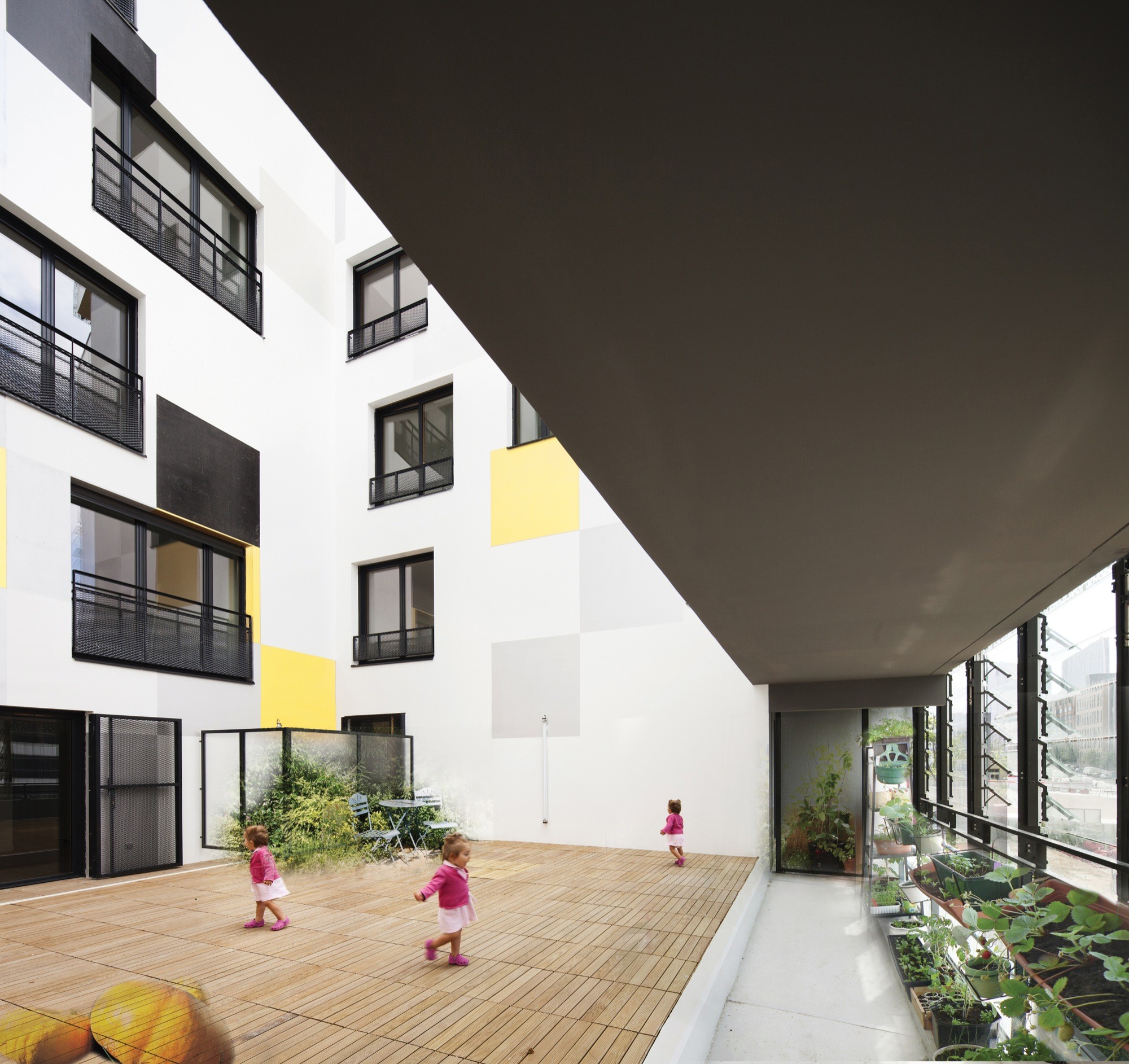 Gallery of Apartment Blocks in Nanterre / X-TU - 15