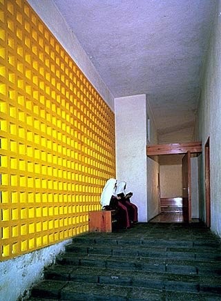 Galería de Clásicos de Arquitectura: Capilla de las Capuchinas / Luis ...