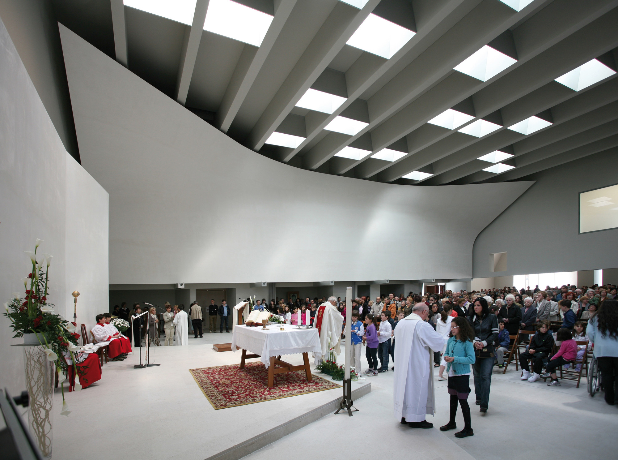 Gallery of Christ Resurrection Church / Cino Zucchi Architetti + Zucchi ...