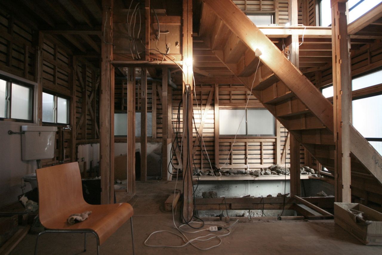 Gallery of KCH / Kochi Architect's Studio - 14