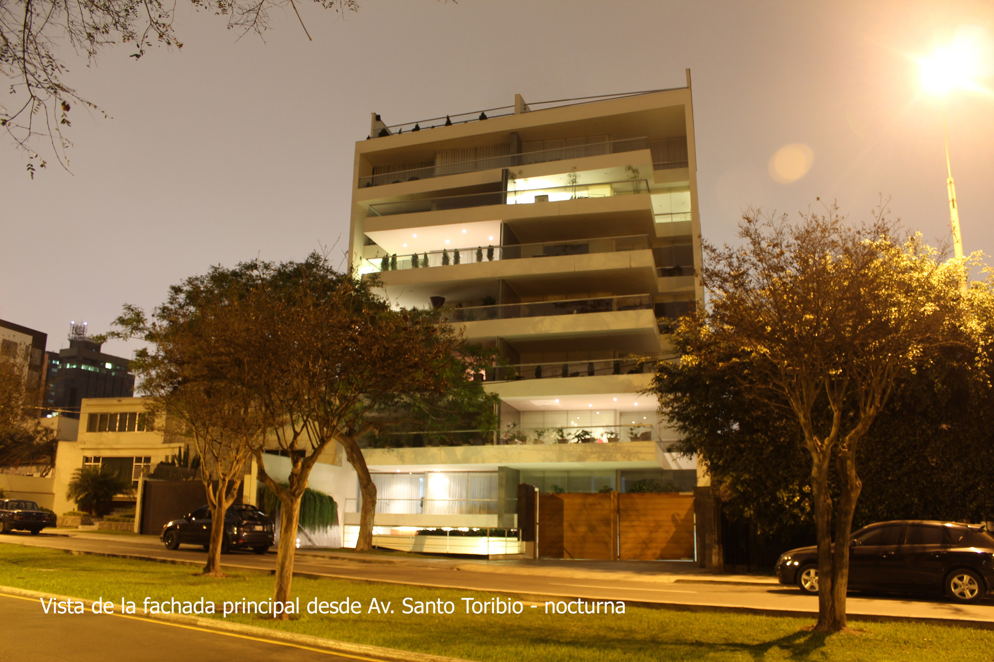 Galería de Edificio Verona / F+V Arquitectos - 18