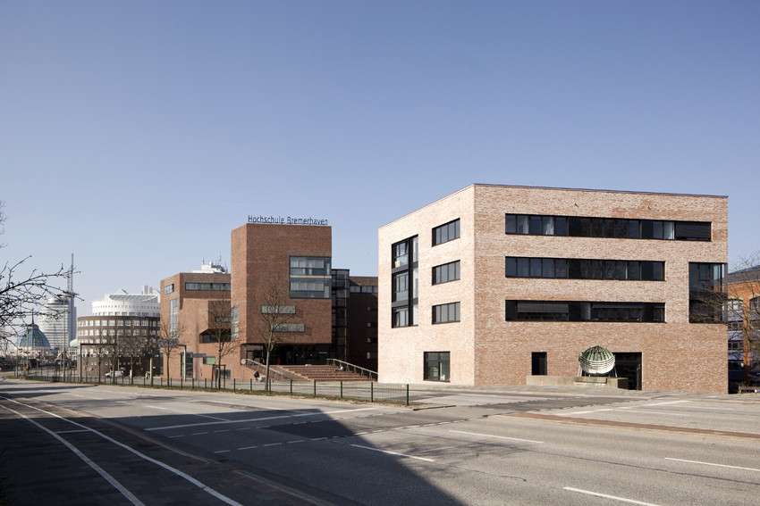 Gallery of Bremerhaven University House T / Kister Scheithauer Gross ...