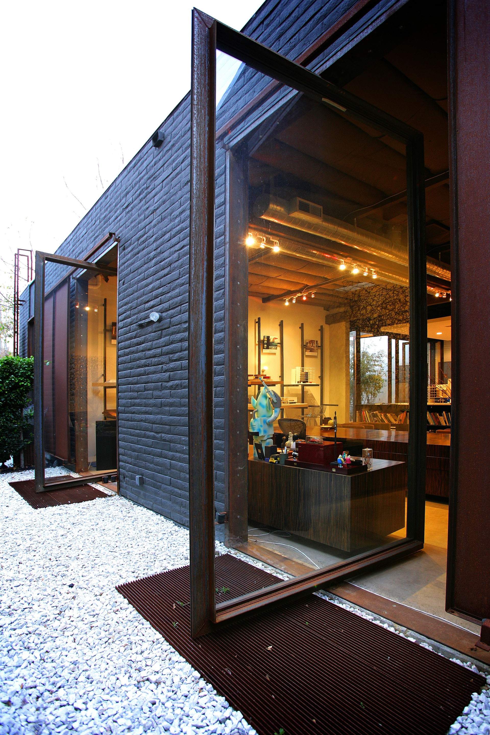 Gallery of The Union / Jonathan Segal Architect - 17