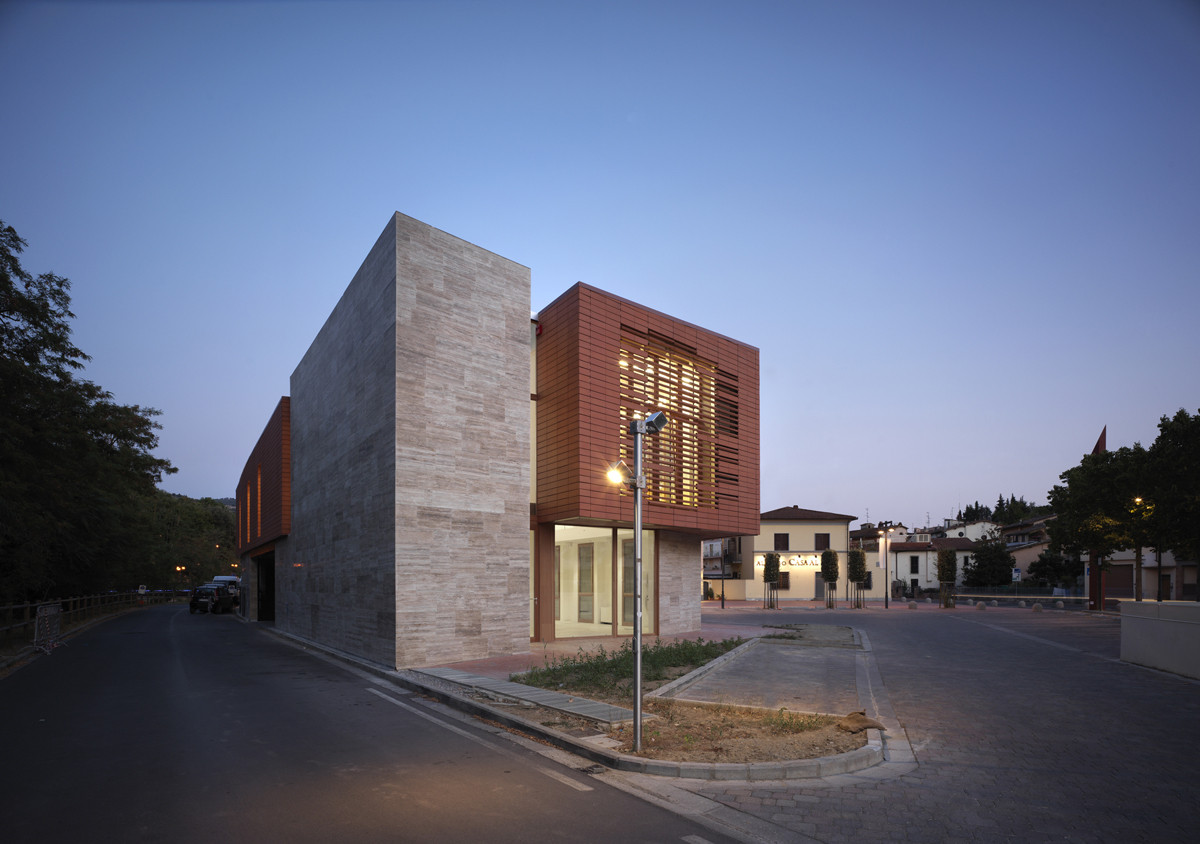 Gallery of Municipal Library of Greve / MDU Architetti - 8