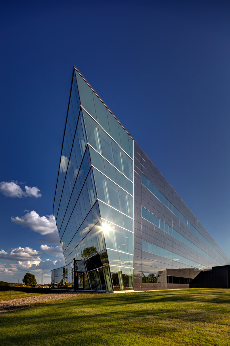 Gallery of BAE Systems - Sterling Heights Facility / SmithGroupJJR - 3