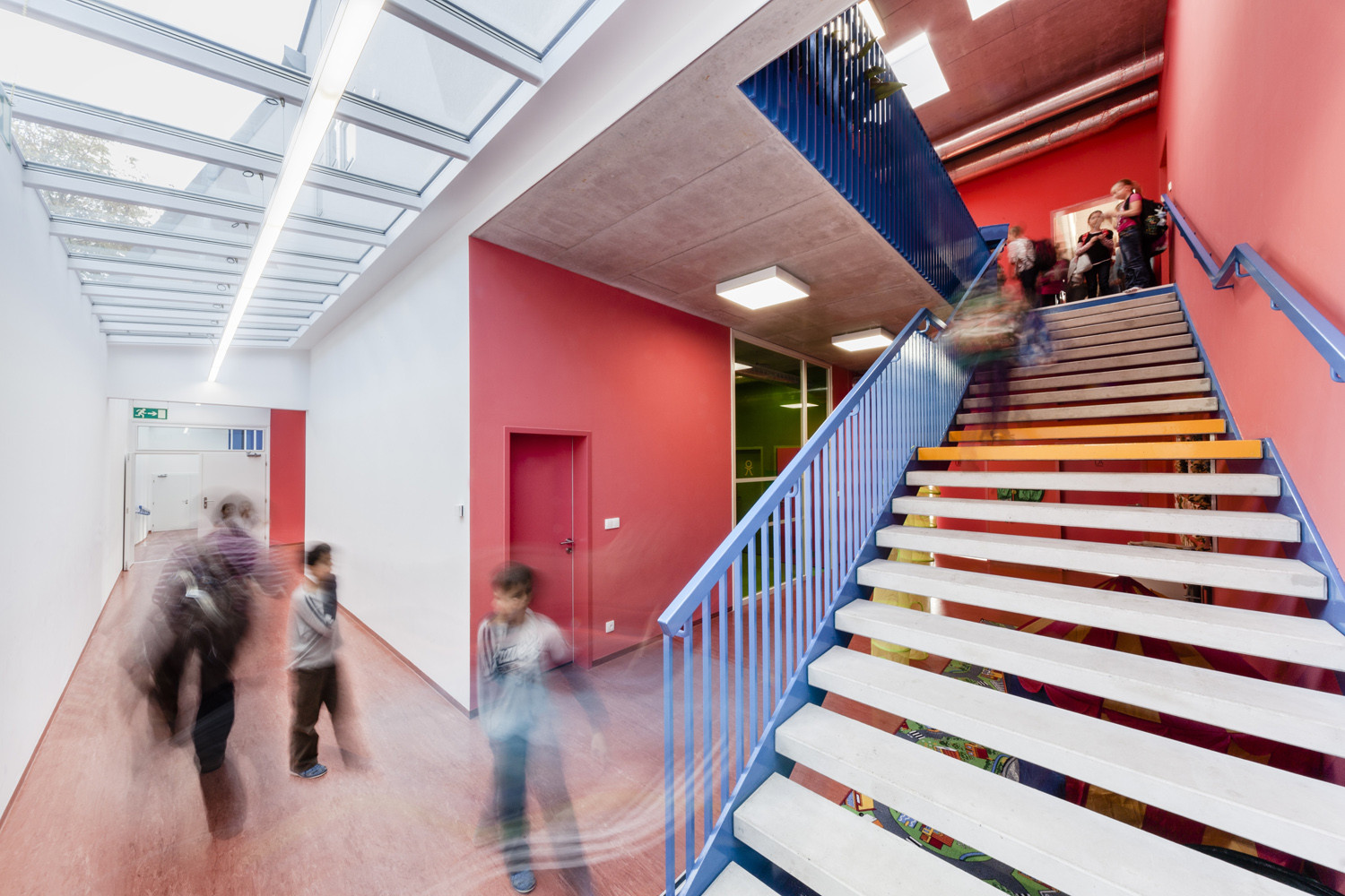 Gallery of Elementary School in Velká Chuchle / Grido - 1