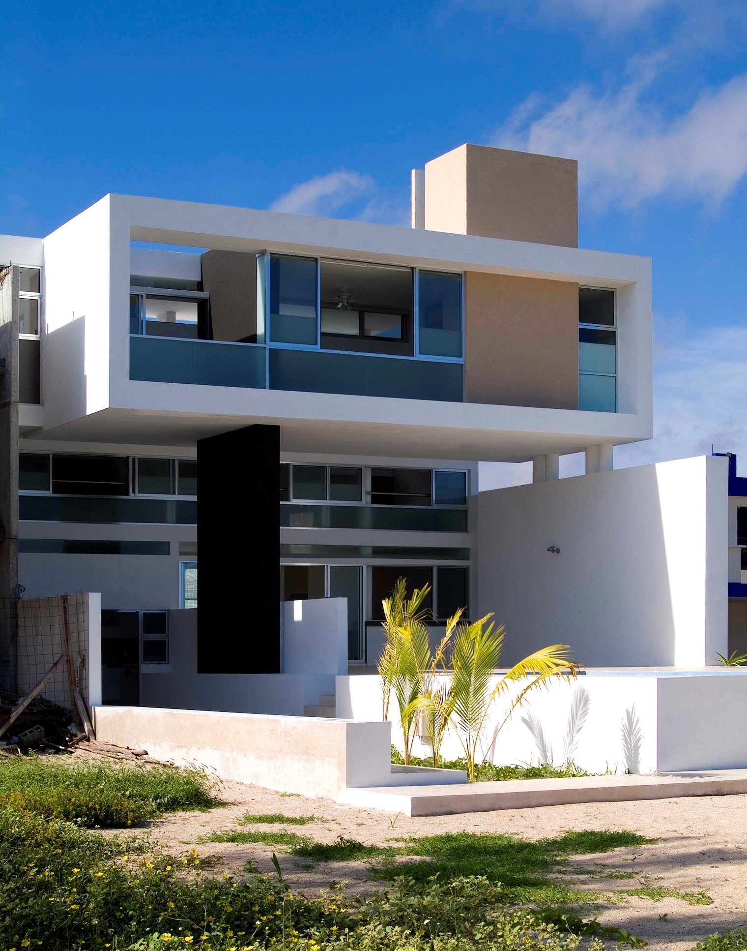 Gallery of Stepped House / Seijo Peon Arquitectos - 11