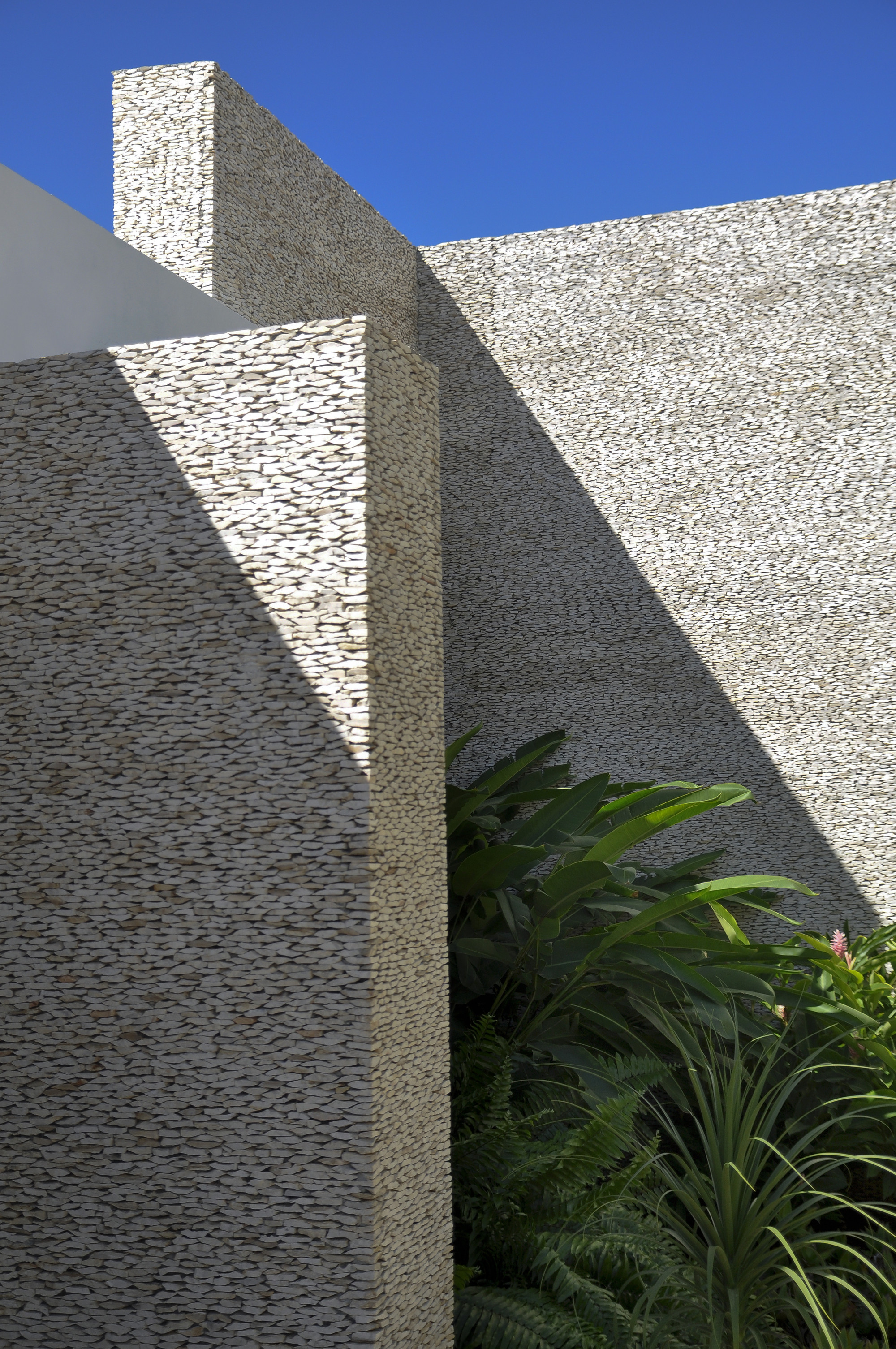 Gallery of Rajuela House / Muñoz Arquitectos - 11