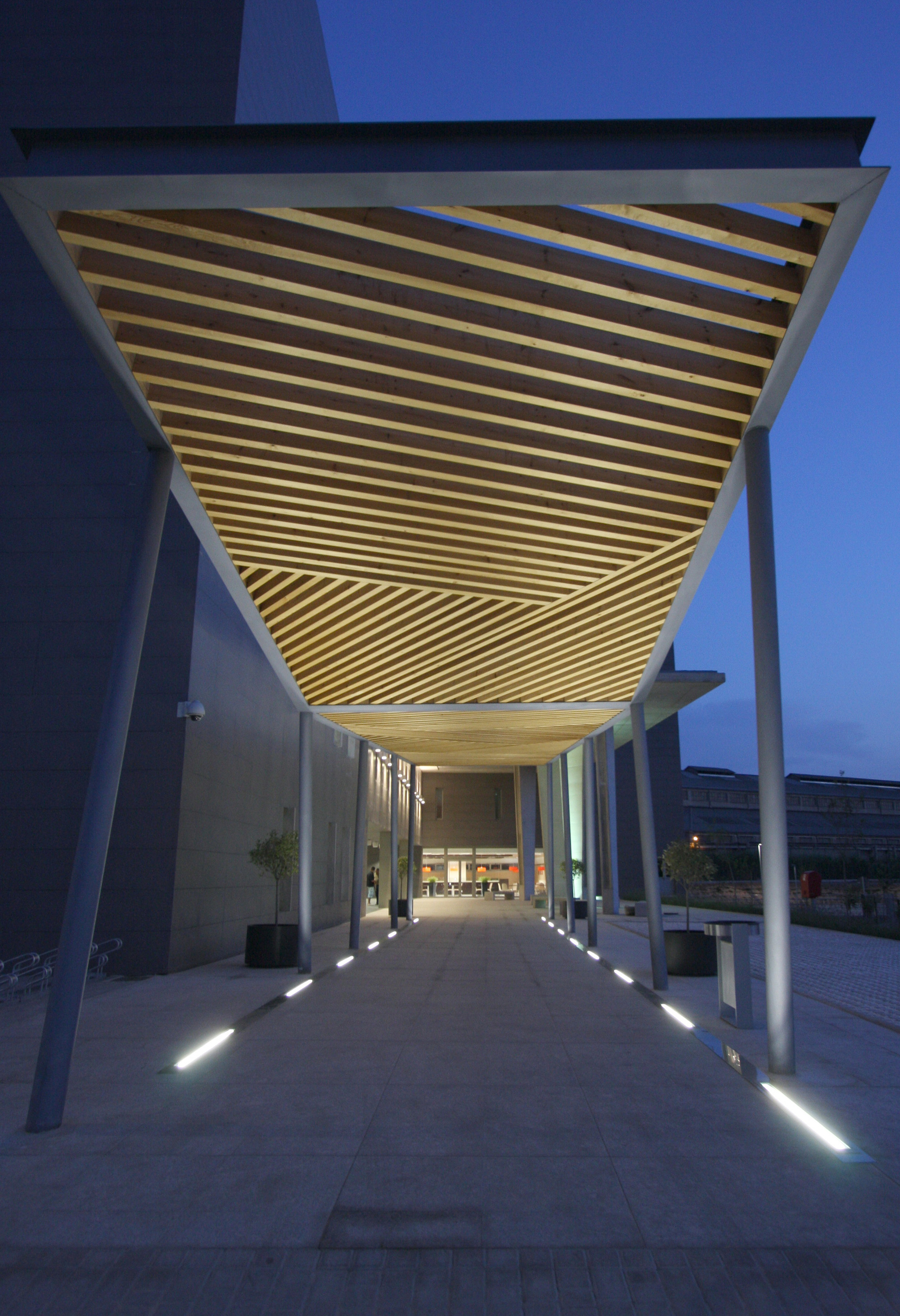 Galeria de Hospital de Manises / EACSN - 13