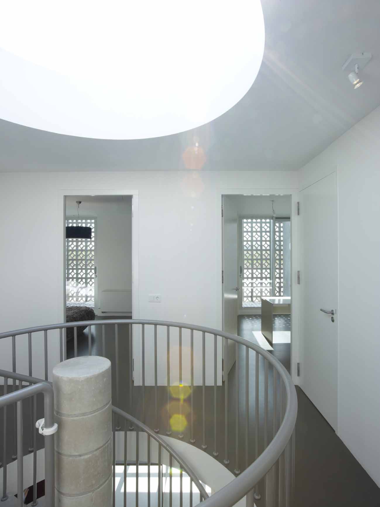 Gallery of W-House / VMX Architects - 10