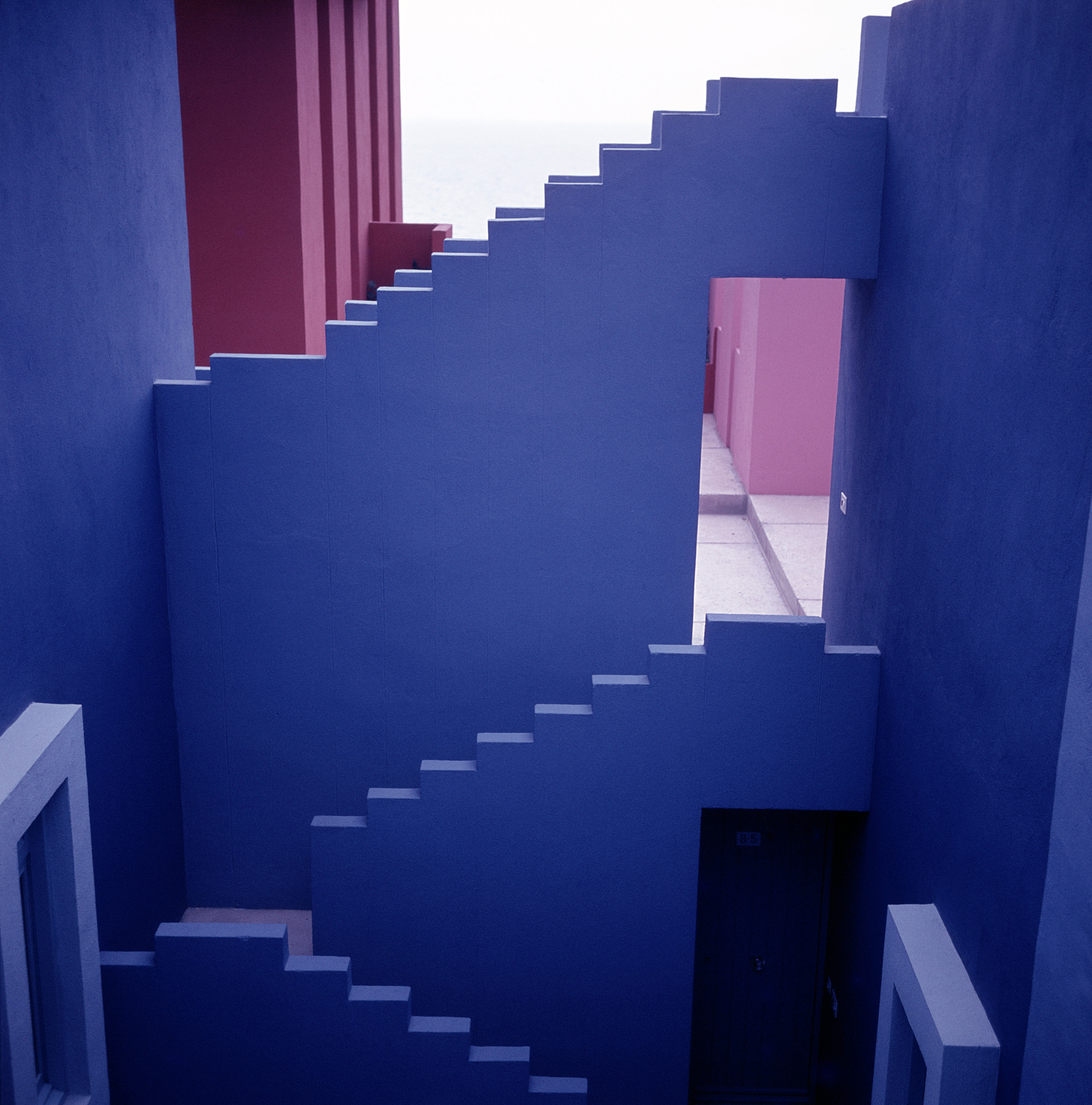 Gallery of AD Classics: La Muralla Roja / Ricardo Bofill - 10