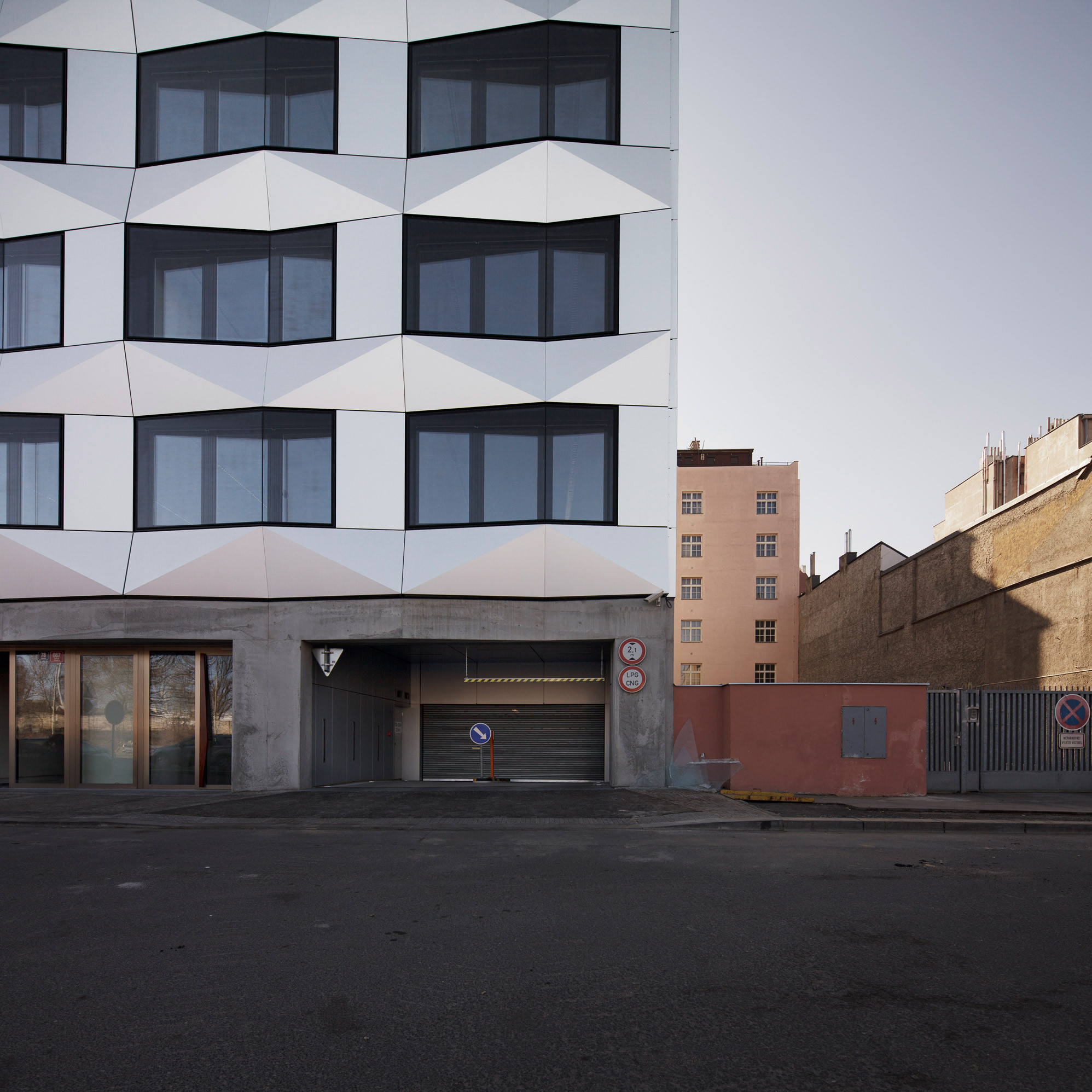 Gallery of Keystone Office Building / EM2N - 9