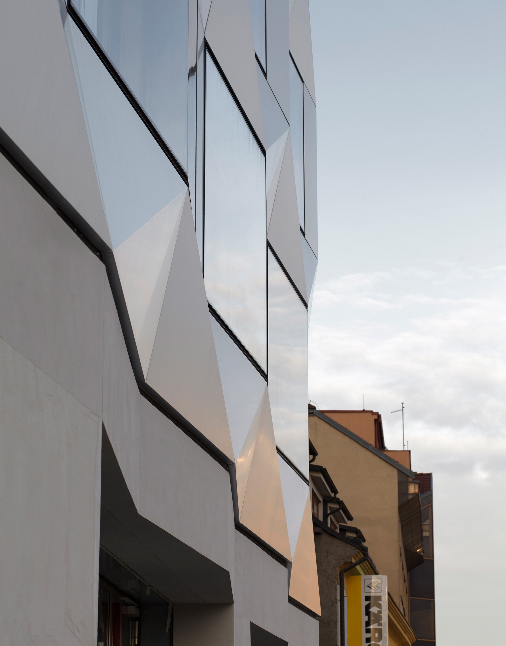 Gallery of Keystone Office Building / EM2N - 22