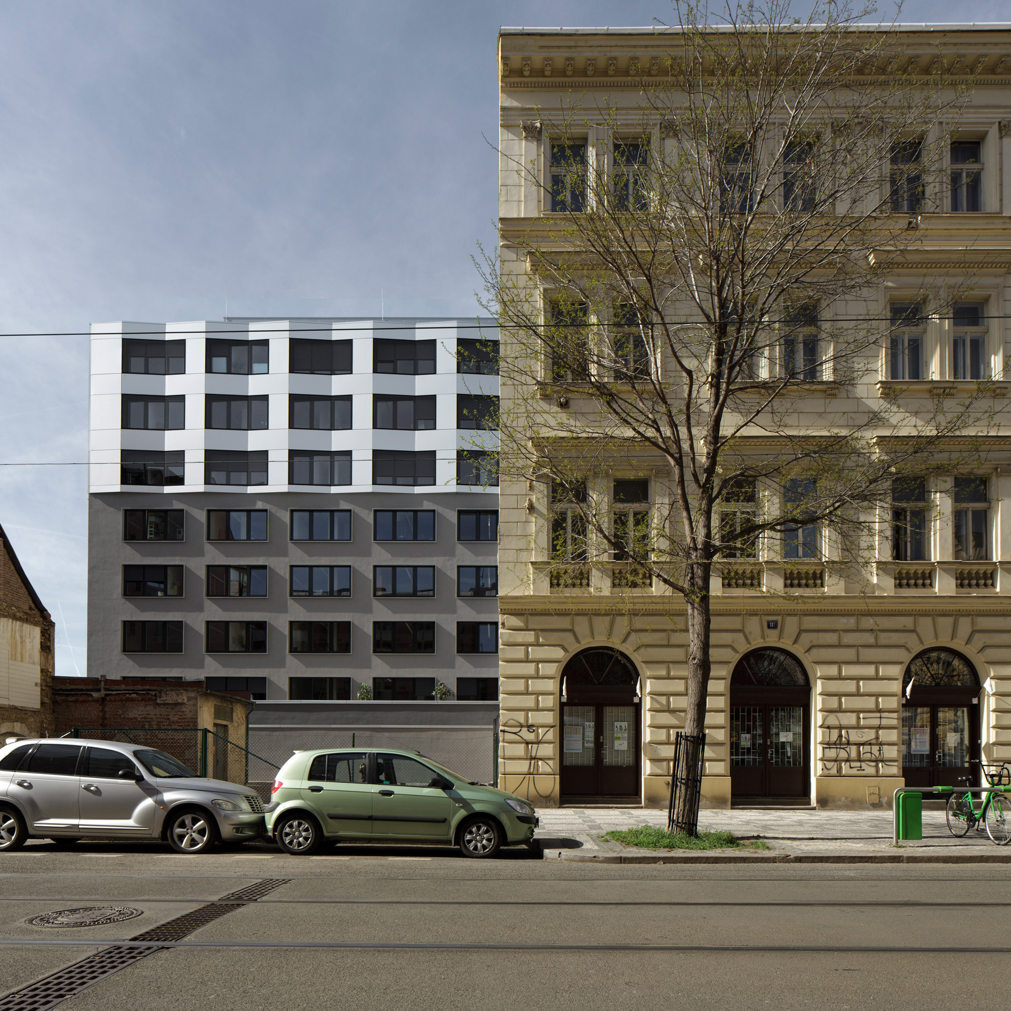 Gallery of Keystone Office Building / EM2N - 25