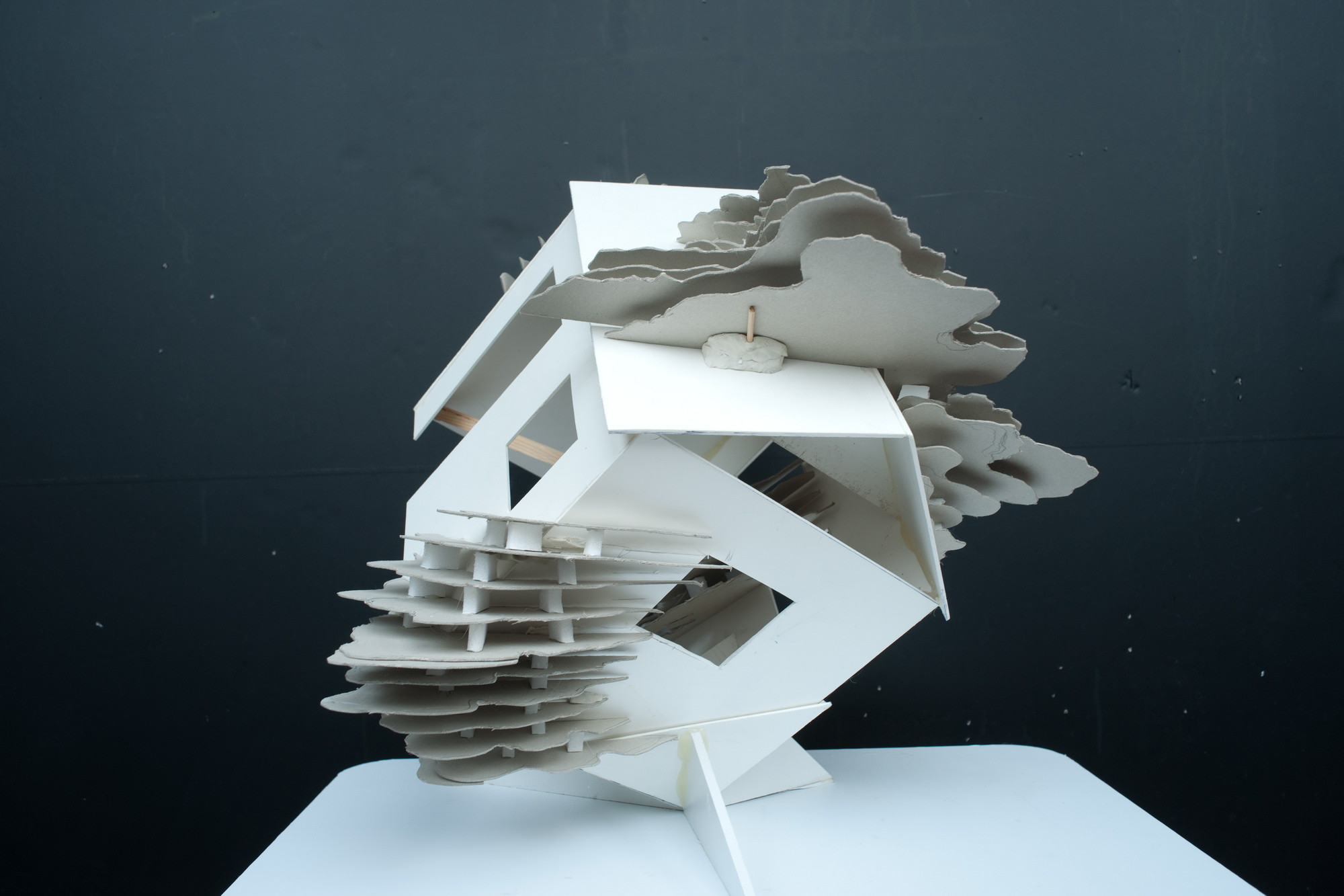 Exposição "The Cloudy Thoughts" no MuBE | ArchDaily Brasil