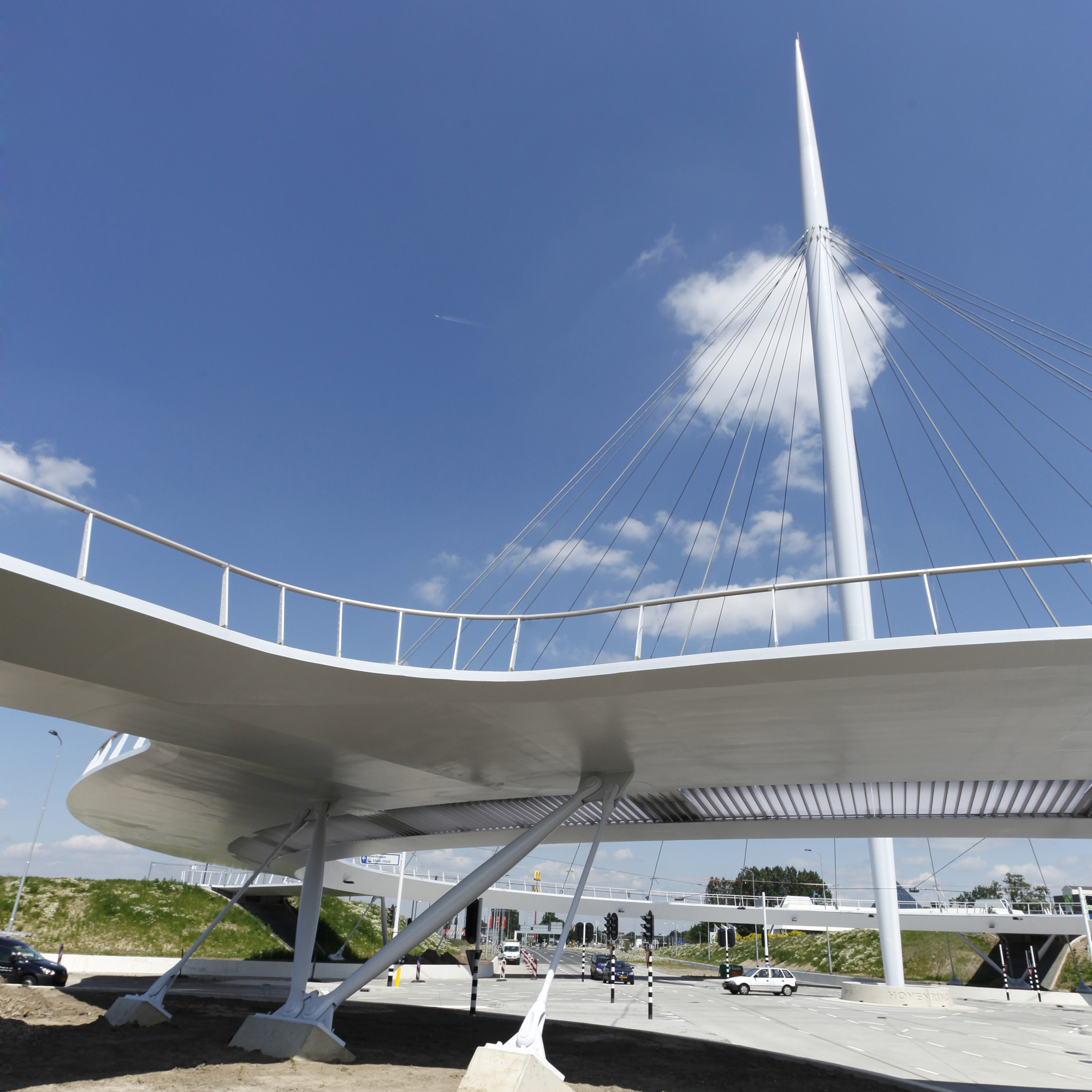 Gallery of Hovenring, Circular Cycle Bridge / ipv Delft - 13