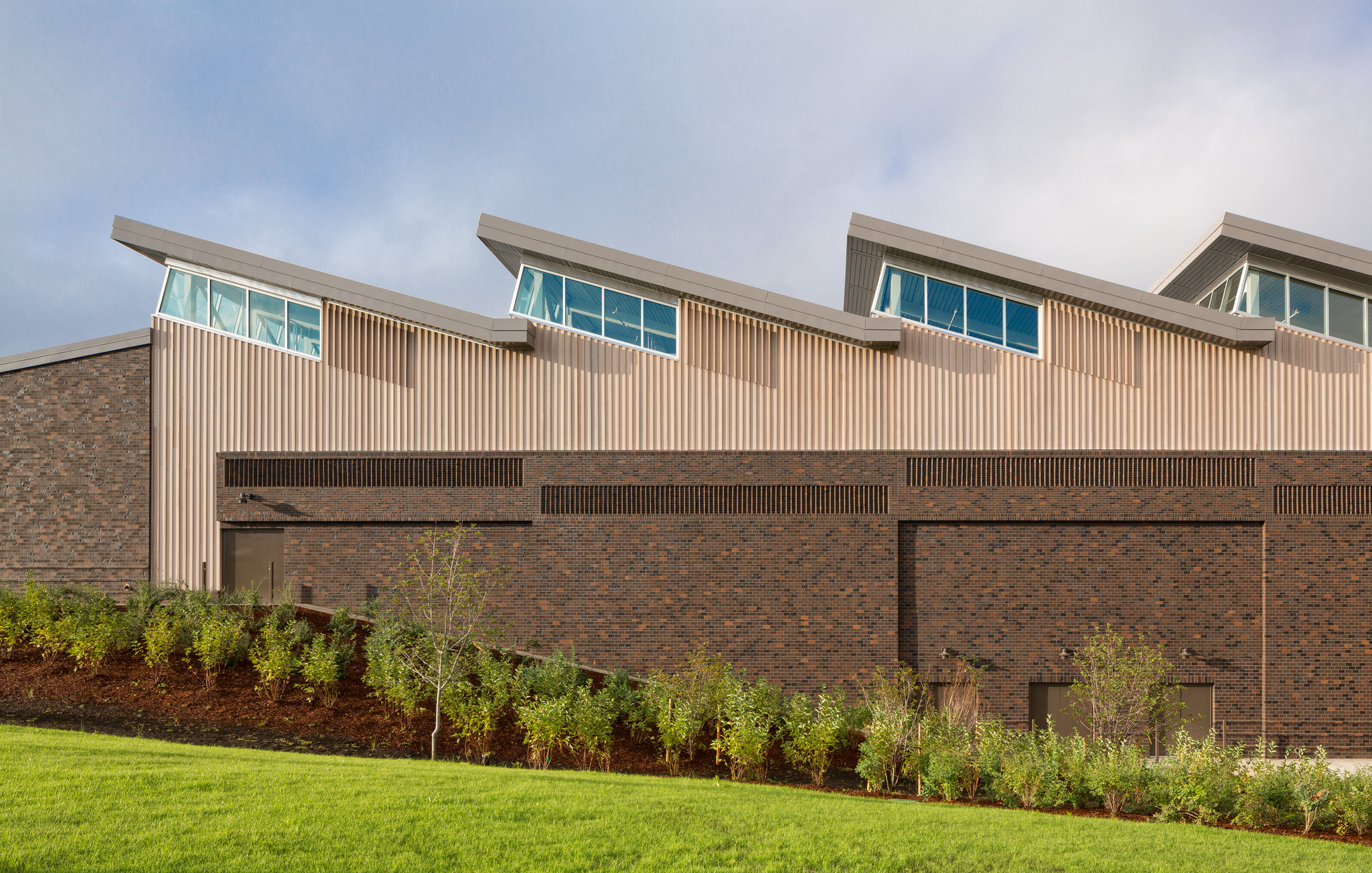 Gallery of Sandy High School / Dull Olson Weekes Architects - 6