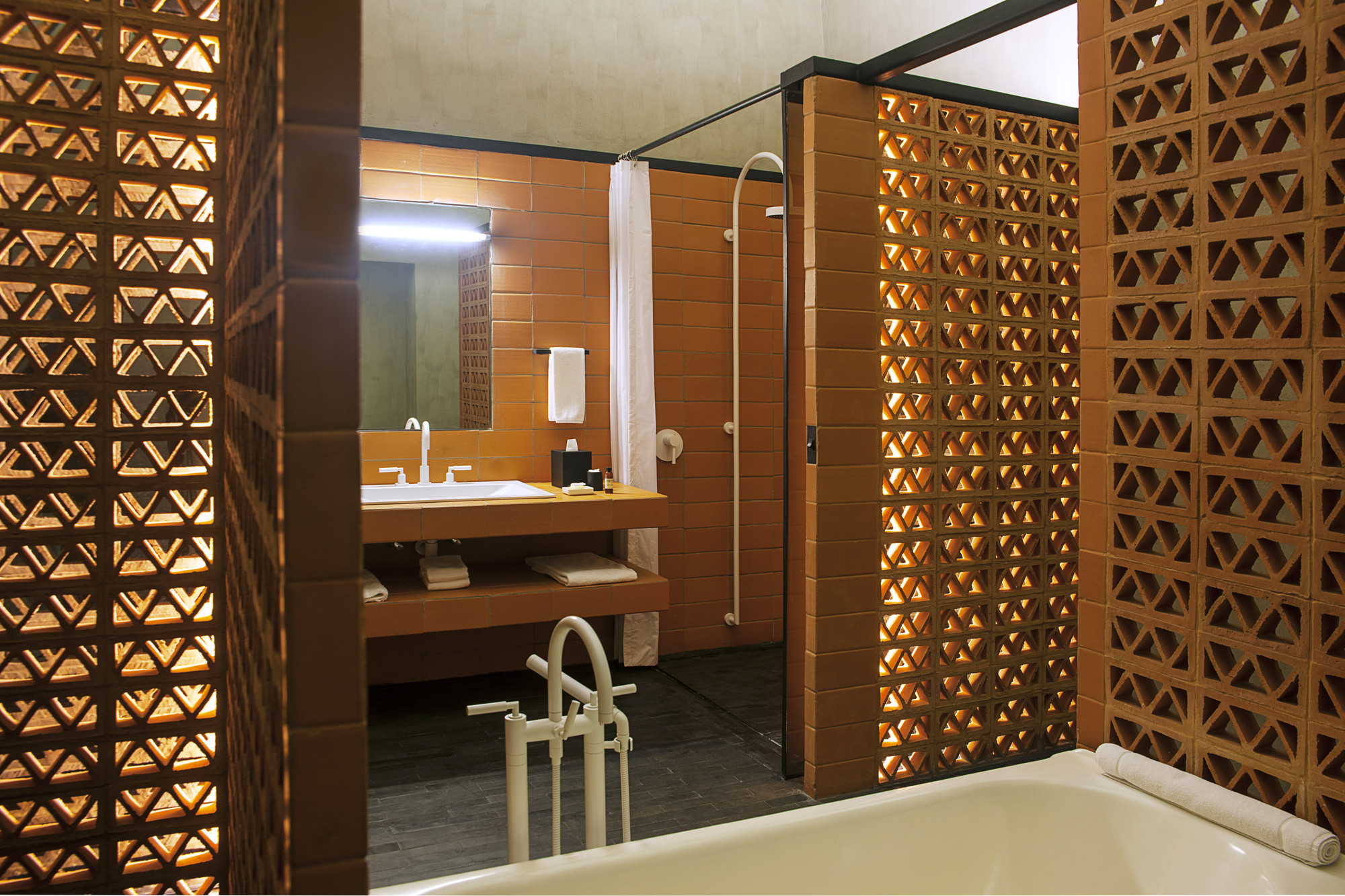 Galería de Downtown / Cherem Arquitectos - 16