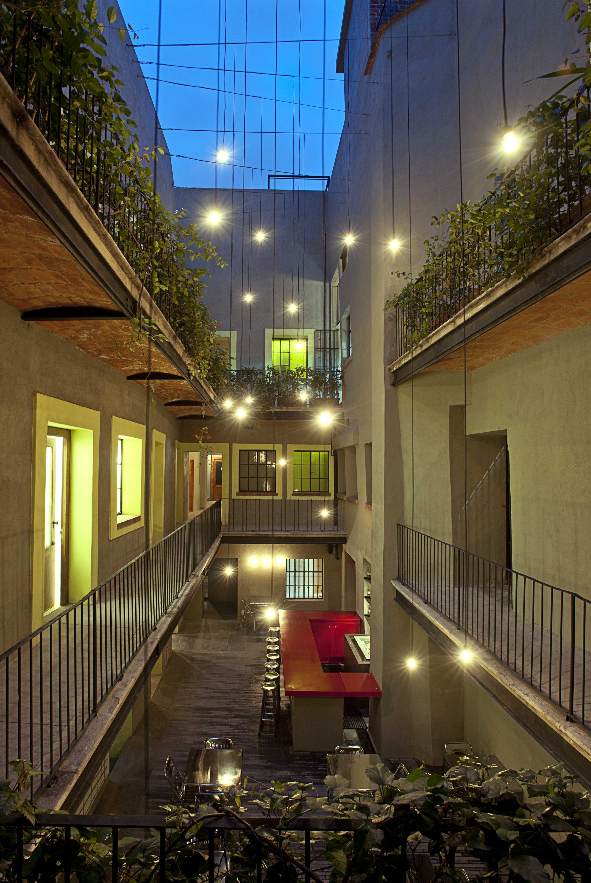 Galeria de Downtown / Cherem Arquitectos - 15