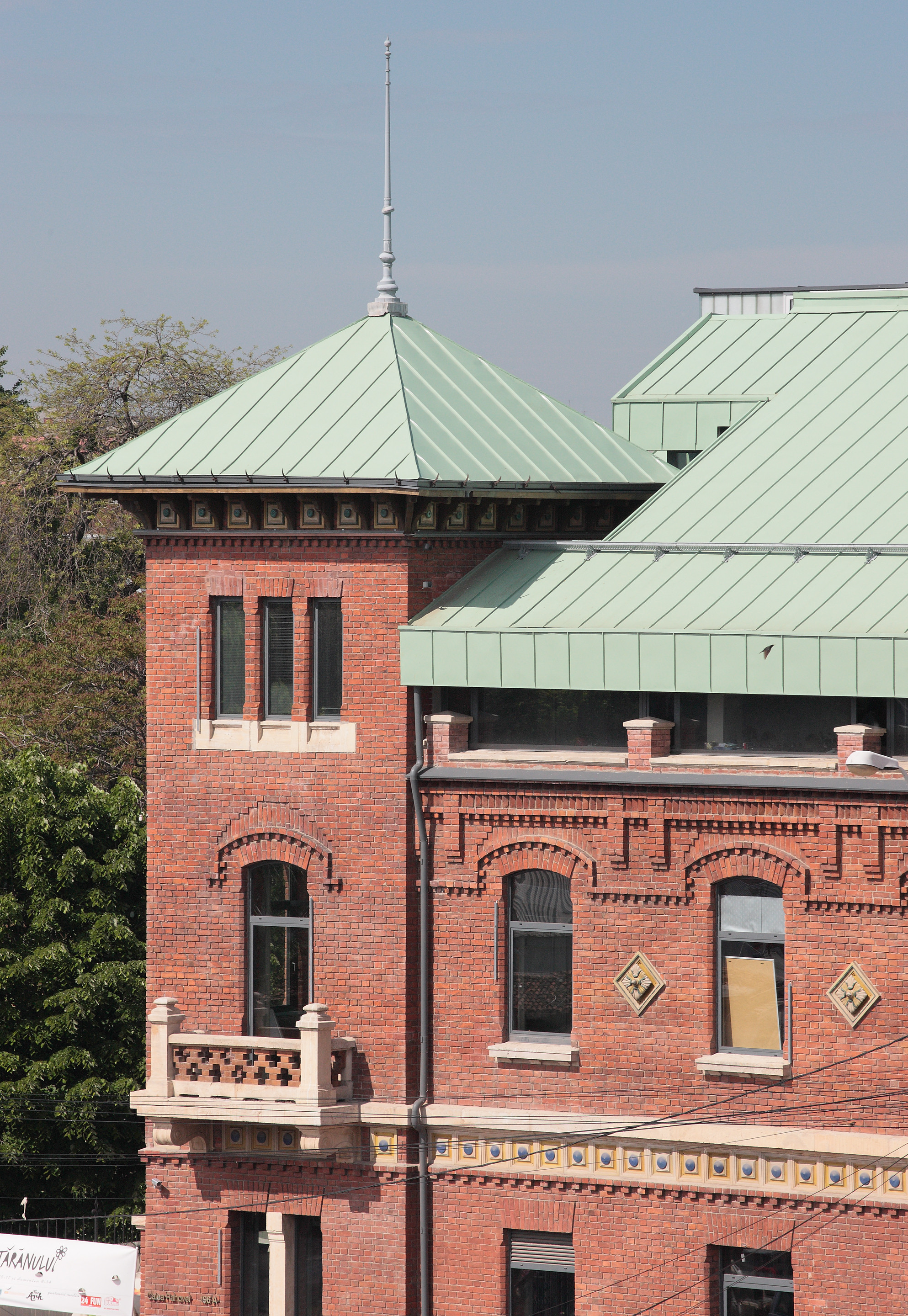 Gallery of Renovation of Rahova Commodities Exchange / Re-Act Now - 7