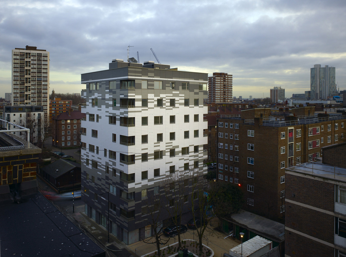 Galería de Stadthaus, 24 Murray Grove - Waugh Thistleton Architects ...