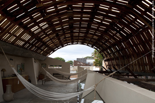 Galería de Casa Gertopan / Javier Corvalán + Laboratorio de ...