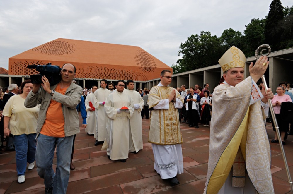 Galería de Capilla Juan Pablo II / Randic Turato - 21