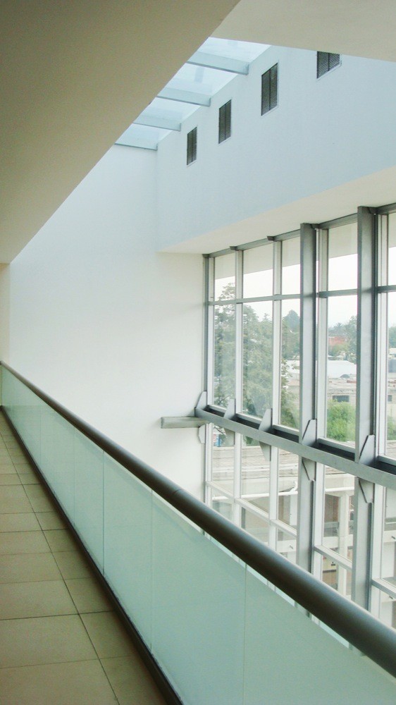 Galería de Edificio T - UPAEP / Vargas Tejeda Arquitectos - 8