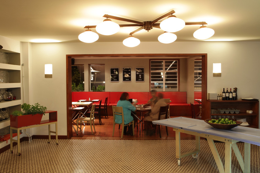 Galería de Restaurante Local / Oficina Informal - 2