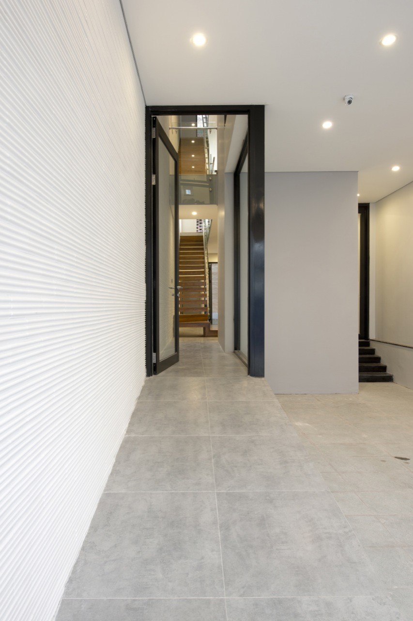 Gallery of 4.5x20 House / AHL architects associates - 4