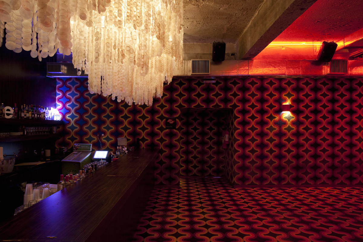 Galería de Proyecto Iluminación: HOT HOT Club / Estudio Guto Requena - 47