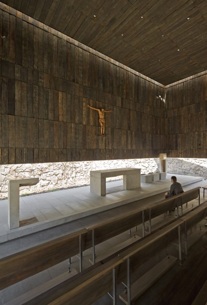 Galería de Capilla del Retiro / Undurraga Devés Arquitectos - 9