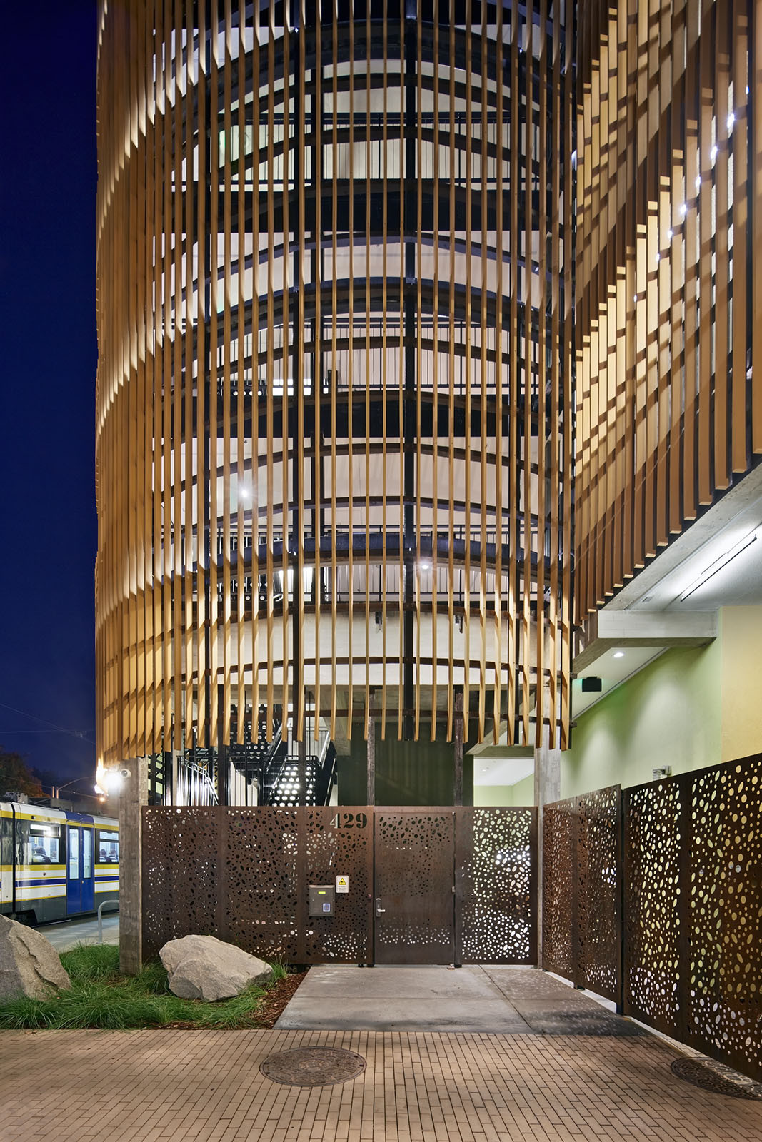 Gallery of La Valentina Affordable Housing / David Baker + Partners - 14