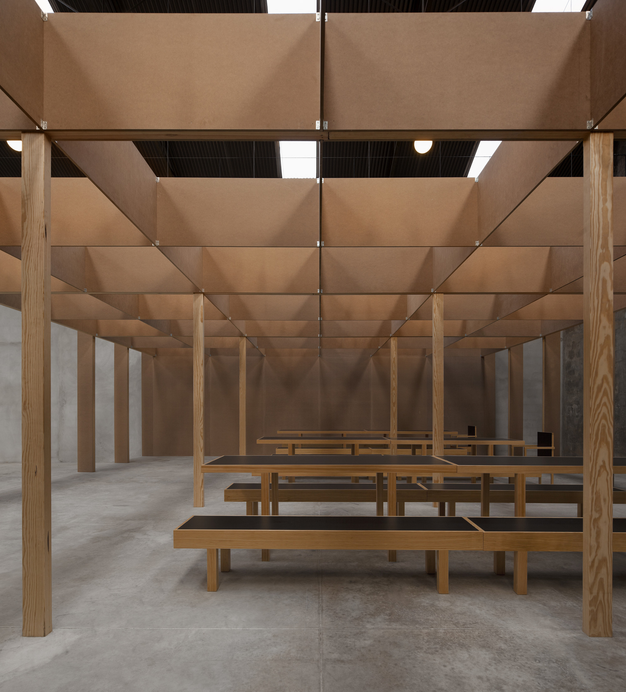 Gallery of N10-Eiras Sports Facility / COMOCO - 2