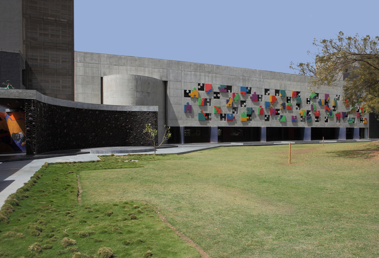 Gallery of Nirma Vidyavihar / Apurva Amin Architects - 10