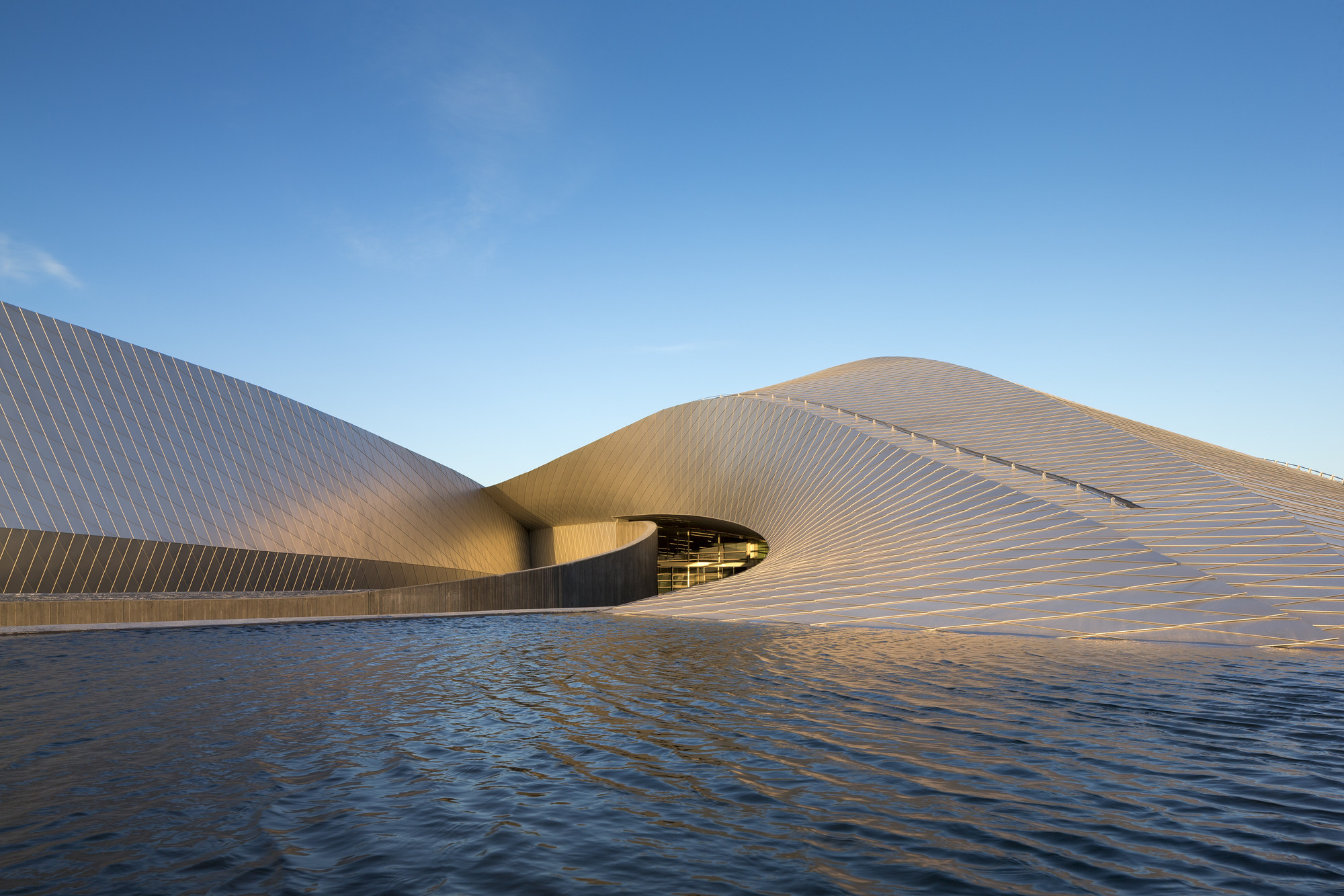 Gallery of The Blue Planet / 3XN - 17